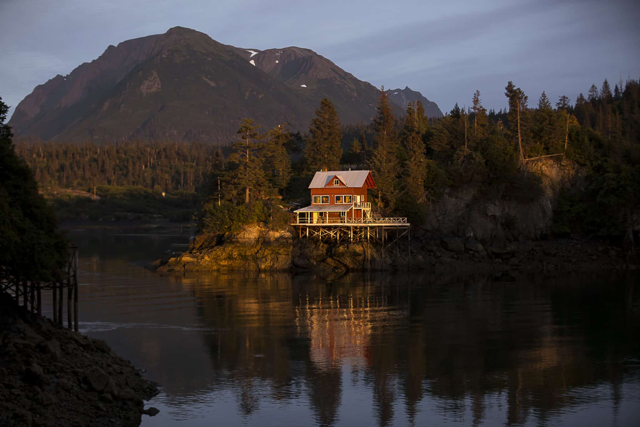 Best Time to Visit Alaska for Weather, Wildlife & Cruises
